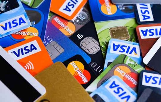Credit card colour comparison: What’s the difference? - Canstar